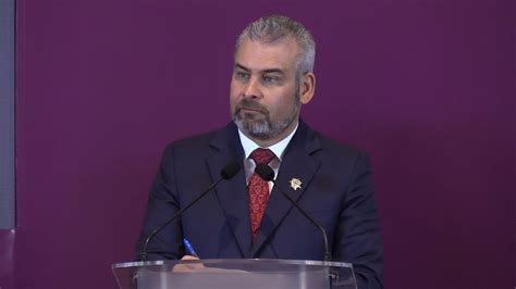 Van Por Barricada De Zitácuaro Y Aquila Ramírez Bedolla Quadratín Michoacán