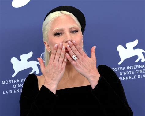 All About Lady Gagas 1 Million Engagement Ring Featuring Pink Diamonds