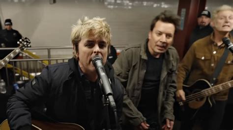 Green Day And Jimmy Fallon Busk In Nyc Subway Cirrkus News