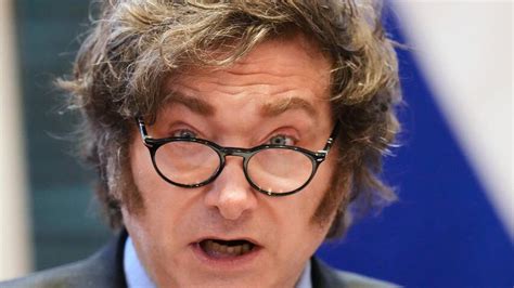 Les très jeunes saffichent nus sur le web Le Temps