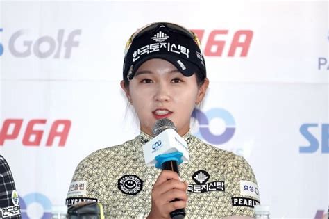 박현경 ‘준우승 징크스 깨고 우승 갈증 풀까