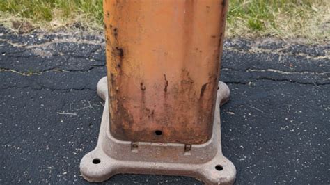 Bowser Varley Sentry Clock Face Gas Pump At The Worlds Largest Road Art Auction 2023 As U105