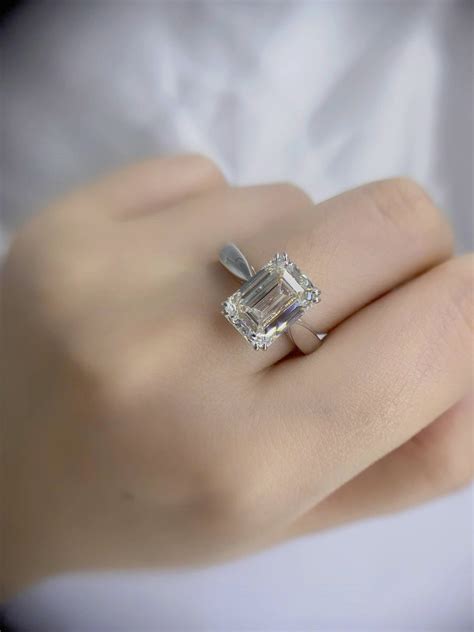 🔥🔥 New Jewelry Arrival 🔥🔥 18k Gold Diamond Bangle 18k金鑽石手鐲 我們為閣下揀選最優質