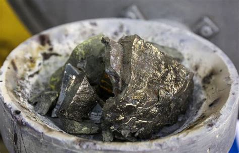 Украина и США подписали меморандум по соглашению о полезных ископаемых