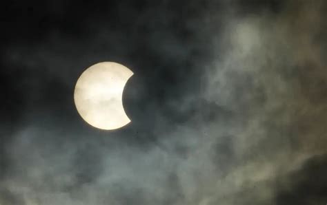 Nuvens Não Impedem Registros Do Eclipse Solar Em Capão Da Canoa Veja