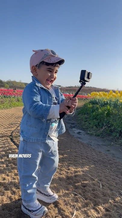 සුදු පුතා කොරියාවේ වසන්ත කාලයට පිපෙන ටියුලිප් මල් බලන්න ගිහින් 🎥 ️🥰🌷🌷🌷 Shortvideo Viral Youtube