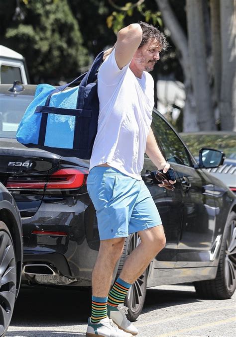 Pedro Pascal Daily On Twitter Pedro Pascal In Los Angeles Today