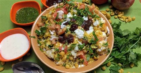 चटपटी दिल्ली चाट बनाने की विधि । Chatpati Dilli Chaat Recipe In Hindi