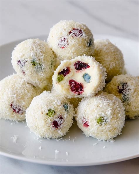 White Christmas Truffles Recipe Foodiecara