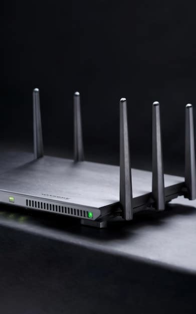 Premium Photo High Speed Wireless Router With Multiple Connected Devices