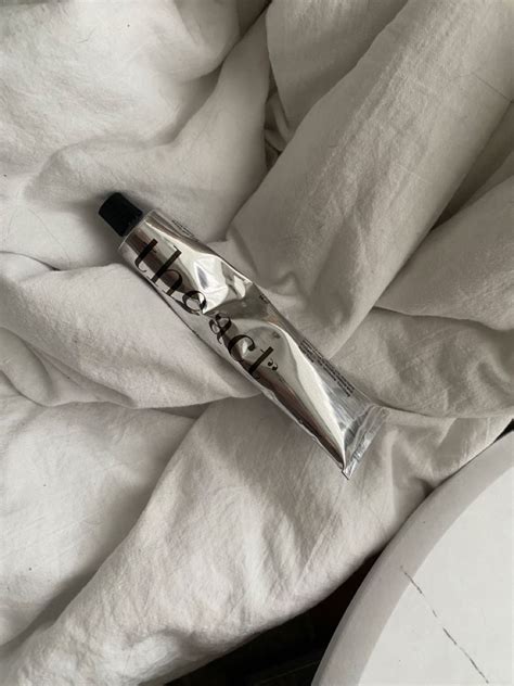 Пин от пользователя КОНТЕНТ И ПРОДАЖИ на доске Съемка в отеле в 2024 г Косметика Крем для рук