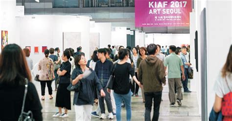 미술품 수익 집착하면 毒 길게 보고 젊은 작가 작품 구매를