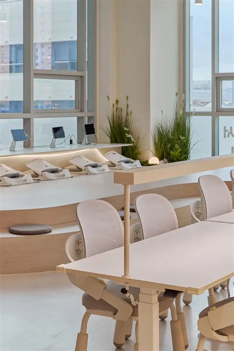 부드러운 곡선 디테일로 우아한 내부 26평 키즈 영어 북카페 인테리어 강동구 고덕동