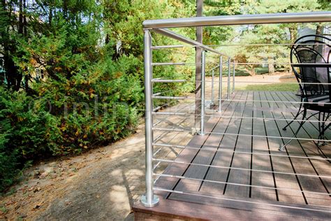 Cable Railing Round Stainless Steel 316 Heavy Duty Surface Mount Post