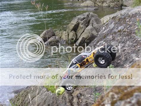 Axial Based Crawler Pirate 4x4