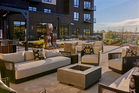 Luxury Senior Apartments In Lone Tree Co The Reserve