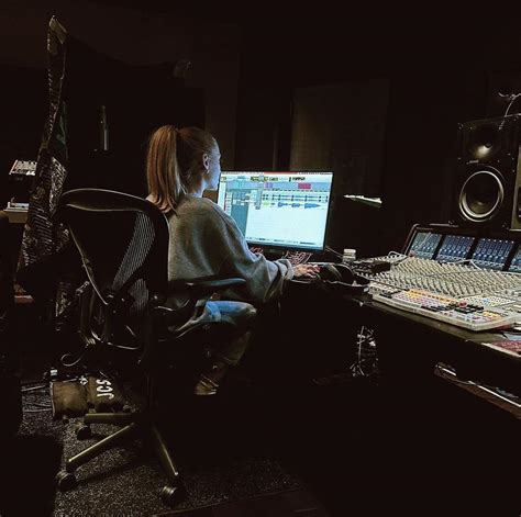 New Insta Post Shes Cooking Rarianagrande