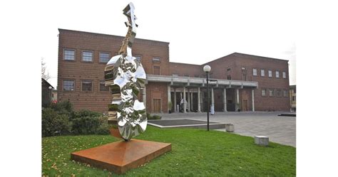 Кремона приюти цигулки Страдивариус на 4 века някои струват по 13 млн долара