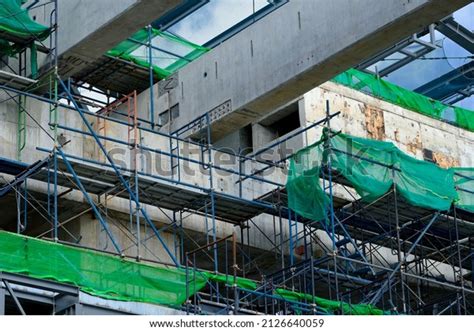 Scaffold Erection Green Safety Net Construction Stock Photo 2126640059 Shutterstock
