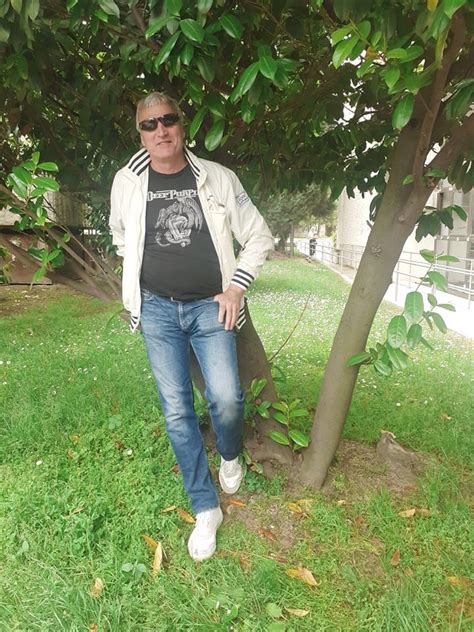 Покрит В Благоевград пазарните дни са сряда и събота това е традиция която се спазва