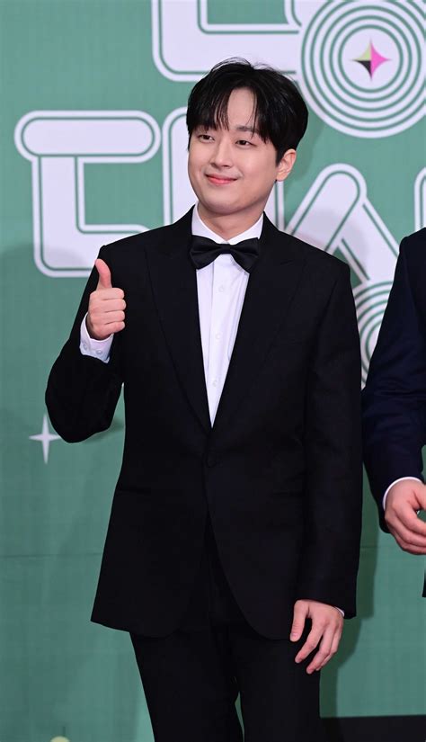 스타의 운세2025년 5월 7일 이찬원 밝은 미소 속 다짐이 빛나는 날｜스포츠동아