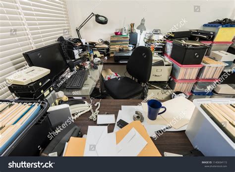 Messy Office An Inside Look At The Offices Of Martha Stewart Michael