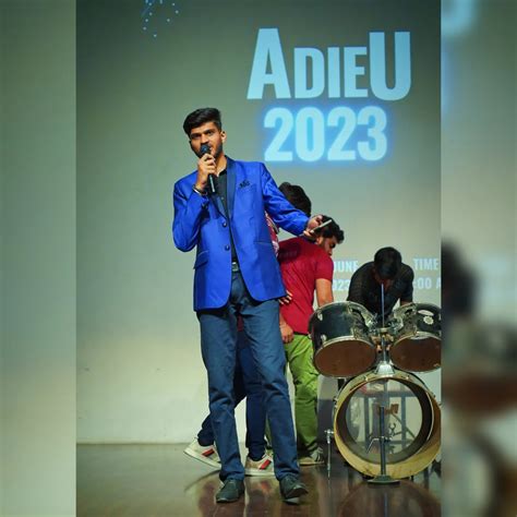 utkarsh srivastava social media manager youtuber utkarsh