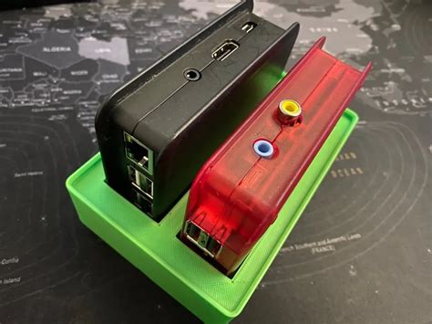 适用于 Raspberry Pi 1 和 23 的 Gridfinity 附带外壳 二次创作 来自 Ricardo Gomes