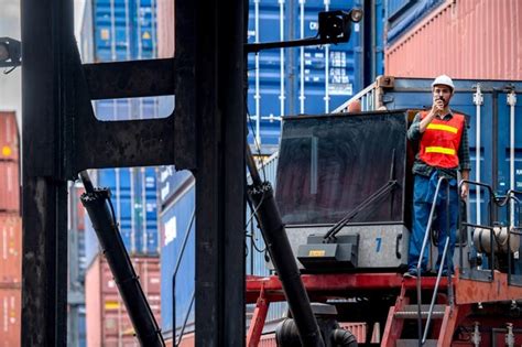 Premium Photo Man Working At Bus