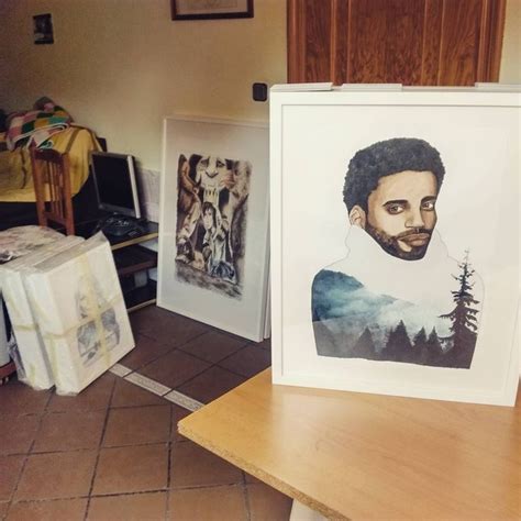Estoy Preparando Mis Cuadros Para Una Exposición Que Habrá Próximamente