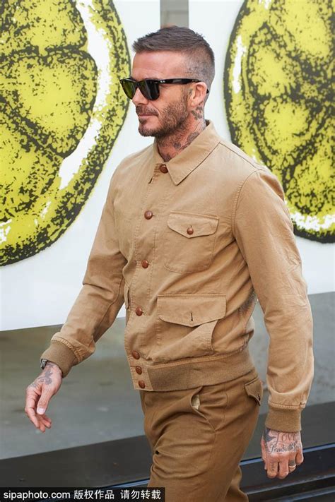 贝克汉姆潮装现身伦敦男装周帅气抢镜新浪图片