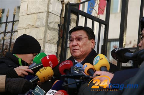 Ц Сэргэлэн Зүгээр байхад зүүгээр хатгаад байвал зөрүүлээд тэвнээр хатгана