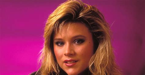Az 56 éves Samantha Fox és felesége bikiniben pózoltak együtt Mexikóban lazítottak