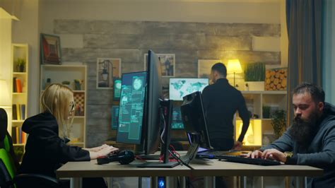 Mastering Cyber Incident Response Guardians Of The Virtual Realm