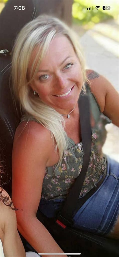 The Filter Is Filtering Feel Vs Tagged Photos Rinstagramreality