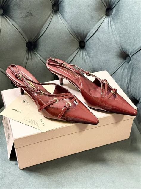 Слингбеки Miu Miu — цена 6100 грн в каталоге Босоножки Купить женские