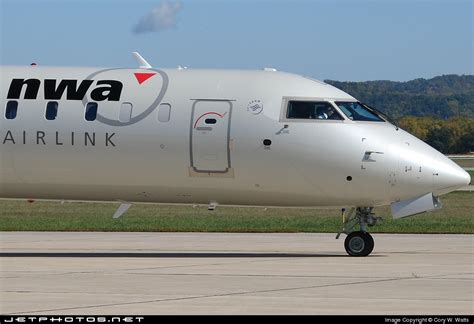 N932xj Bombardier Crj 900lr Northwest Airlink Mesaba Airlines