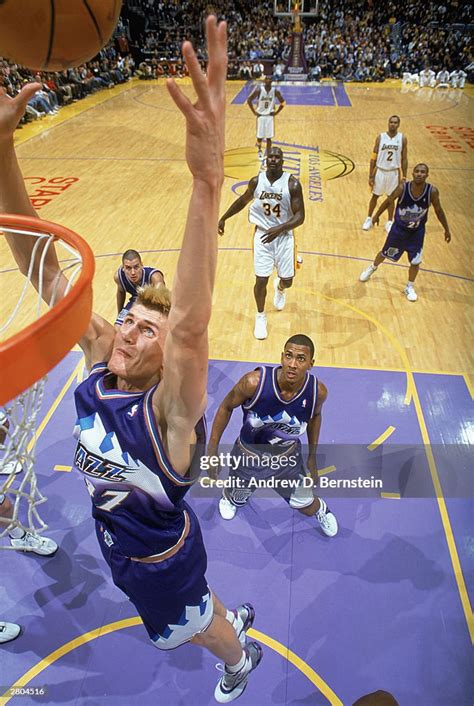 Andrei Kirilenko Of The Utah Jazz Goes Up For The Ball During The Nba Fotografia De Notícias