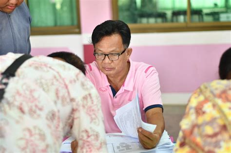 โรงเรียนเพชรละครวิทยา โรงเรียนเพชรละครวิทยา เพชรบูรณ์