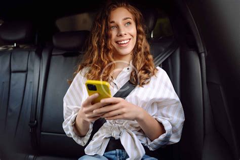 Maximizing Efficiency In Delivery Services Freight Skyline