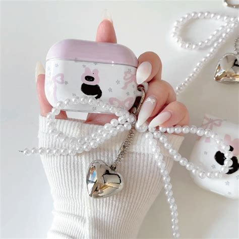 나인틴프라이데이 에어팟4 출시💗 핑크 감성 고양이 토끼 키링 심플 에어팟 버즈 케이스 감성 에어팟2세대 에어팟3세대 에어팟프로 에어팟프로2 갤럭시 버즈 버즈2 버즈3 라이브