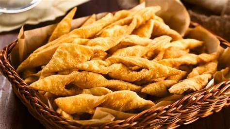 16 Ukrainian Desserts Everyone Needs To Try Once