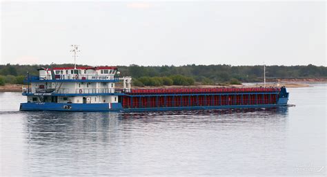 Инженер Шуткова — Фото — Водный транспорт