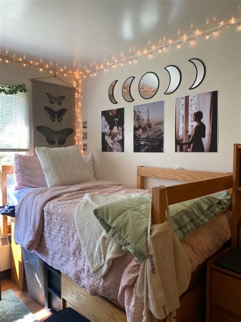 Aesthetic Dorm Room Decor