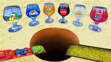 Satisfying Experiment Video L How To Make Worm Toothpaste With Coca