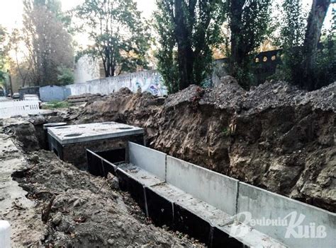 Великий ремонт у Києві у дворах на Дорогожичах будуть нові теплотраси і асфальт Вечірній Київ