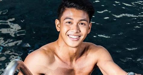 Man Central Christian Villarin In Swimwear