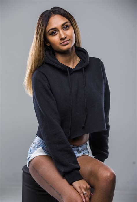 Sunshine Girl Jennifer Toronto Sun