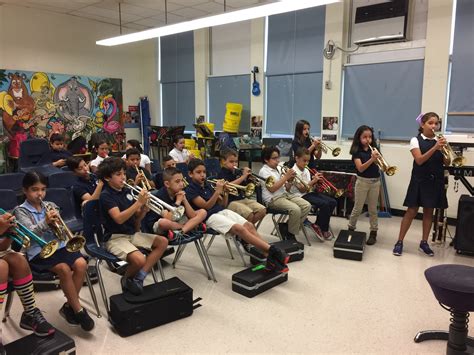 Silver Bluff Elementary School 2609 Sw 25th Ave Miami Fl Schools