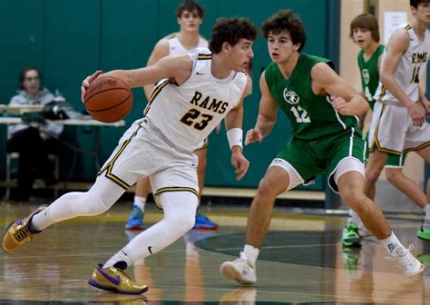 Junge Shows Off His Many Talents In Flat Rock Win Over Smcc
